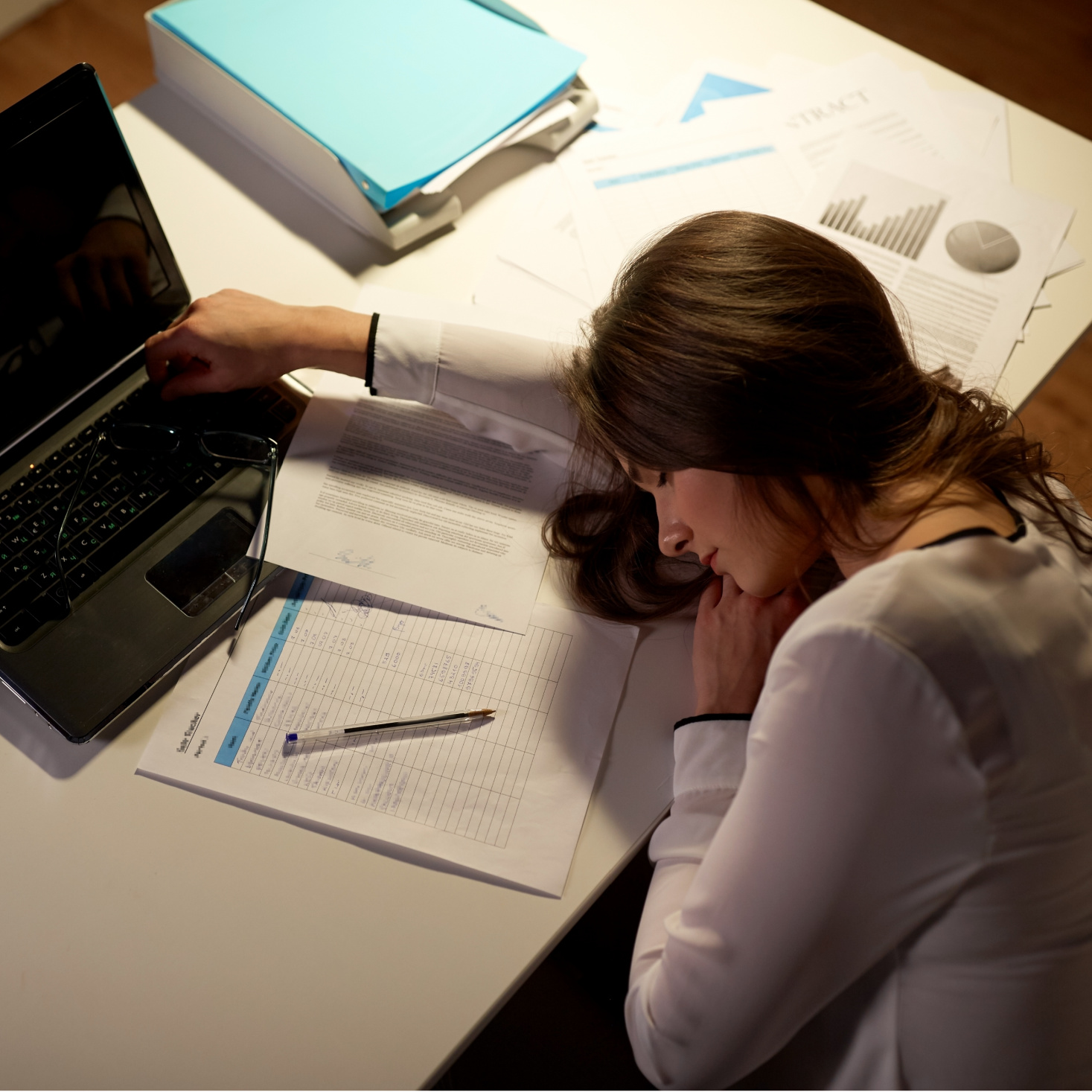 Can't Sleep? 10 Smart Things Great Sleepers Do Consistently - Restonic